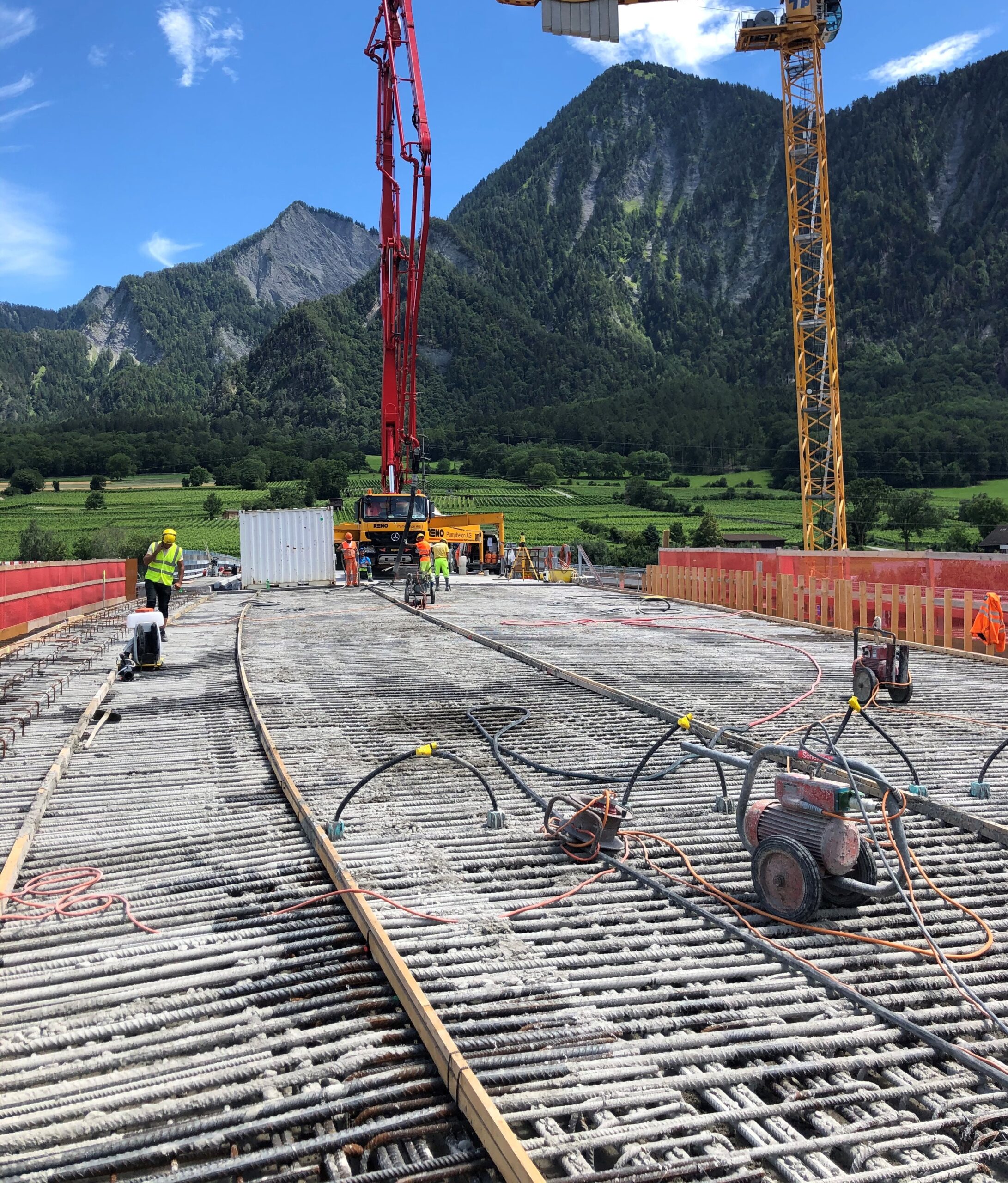 Bündner Bauwirtschaft im ersten Semester 2020 - Graubündnerischer ...